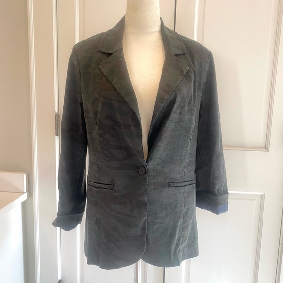 Level 99 | Jackets & Coats | Nwt Muted Camouflage Blazer By Level 99 ...